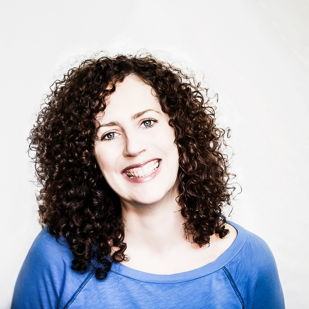 دانلود ویدیو آموزشی VOA Let's Learn English با خانم Anna Matteo - آرشیو ...